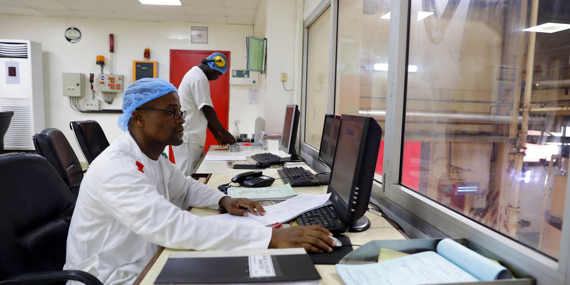 Striving to achieve stability and development | BMZ