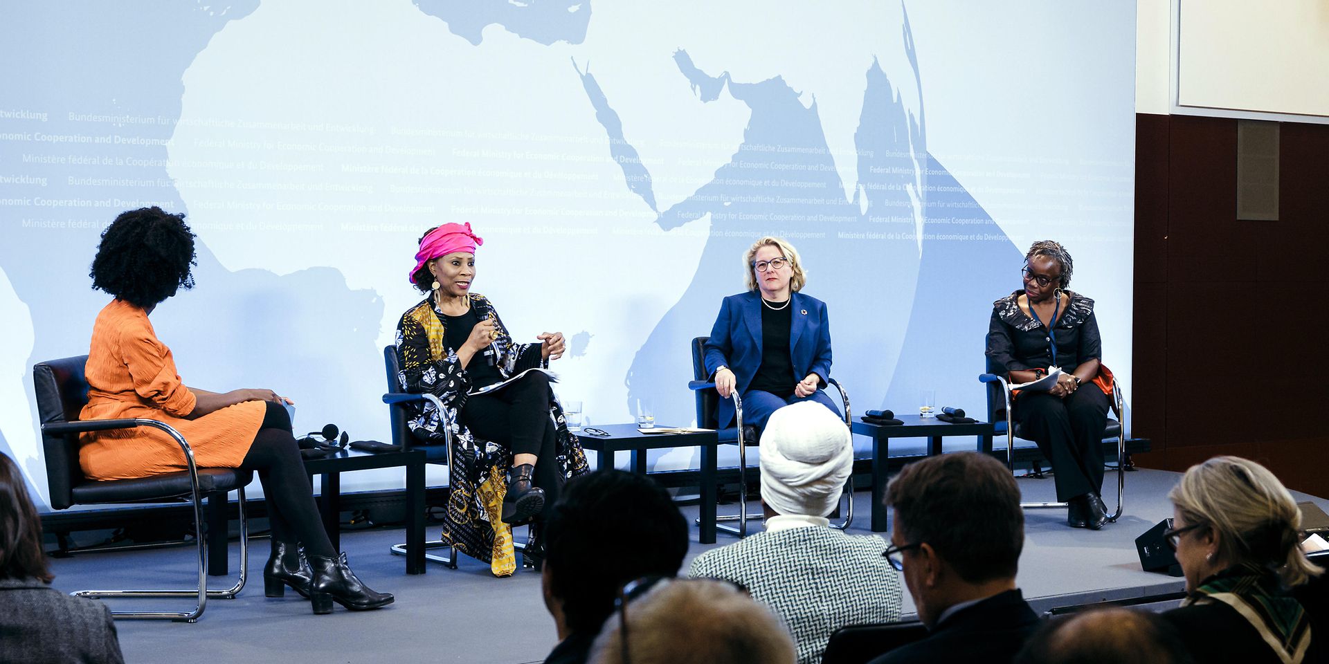 Colonialism and addressing the past | BMZ